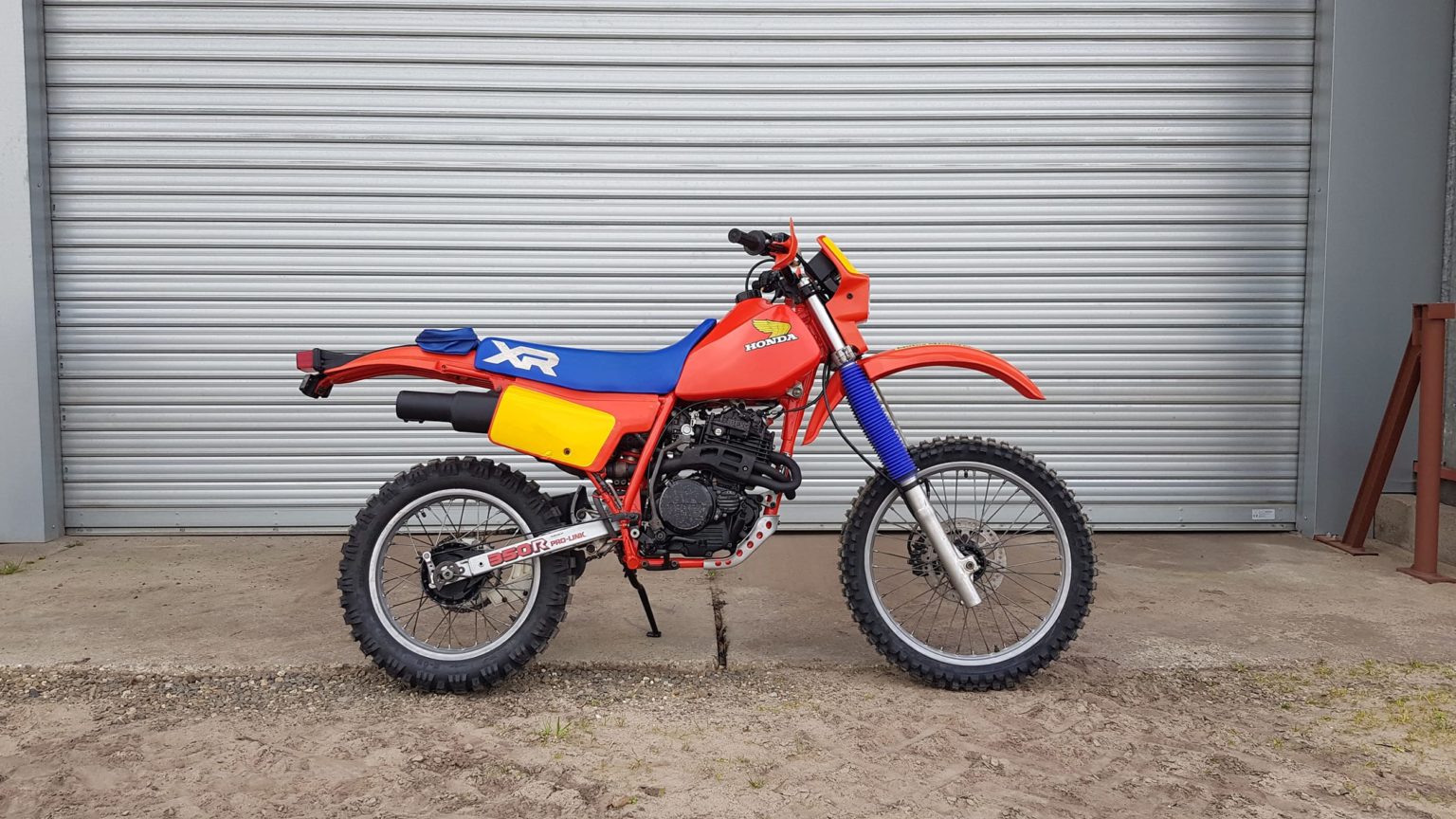 Honda XR 350 R - Anima Motorcycles